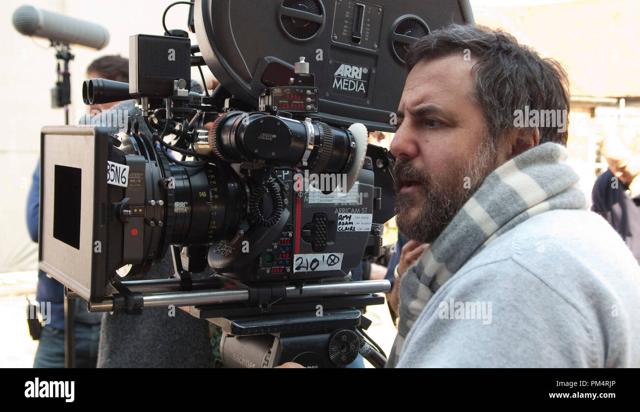 Director Mark Romanek on the set of NEVER LET ME GO Photo by Alex ...