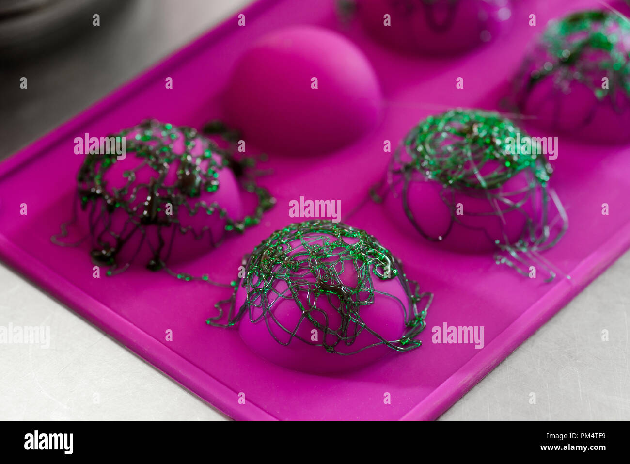 Making caramel hi-res stock photography and images - Alamy