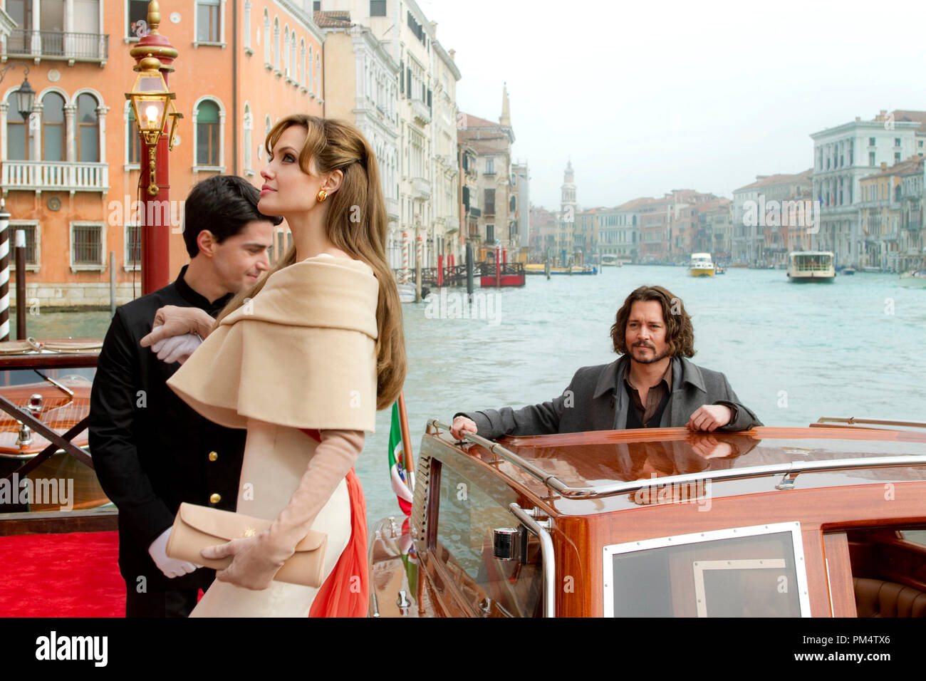 Angelina Jolie as "Elise" and Johnny Depp as "Frank" in THE TOURIST ...