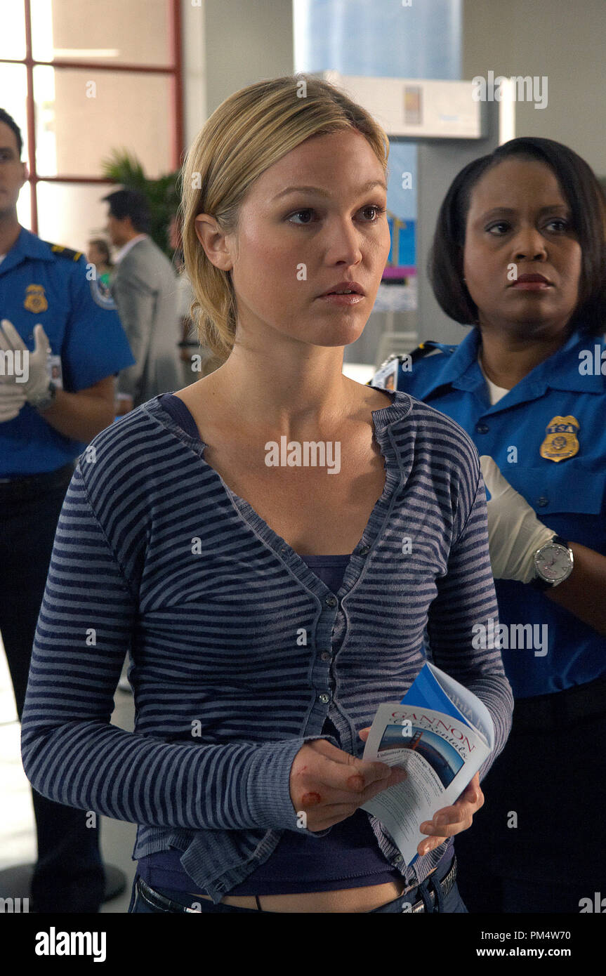 Julia Stiles Dexter Season 5