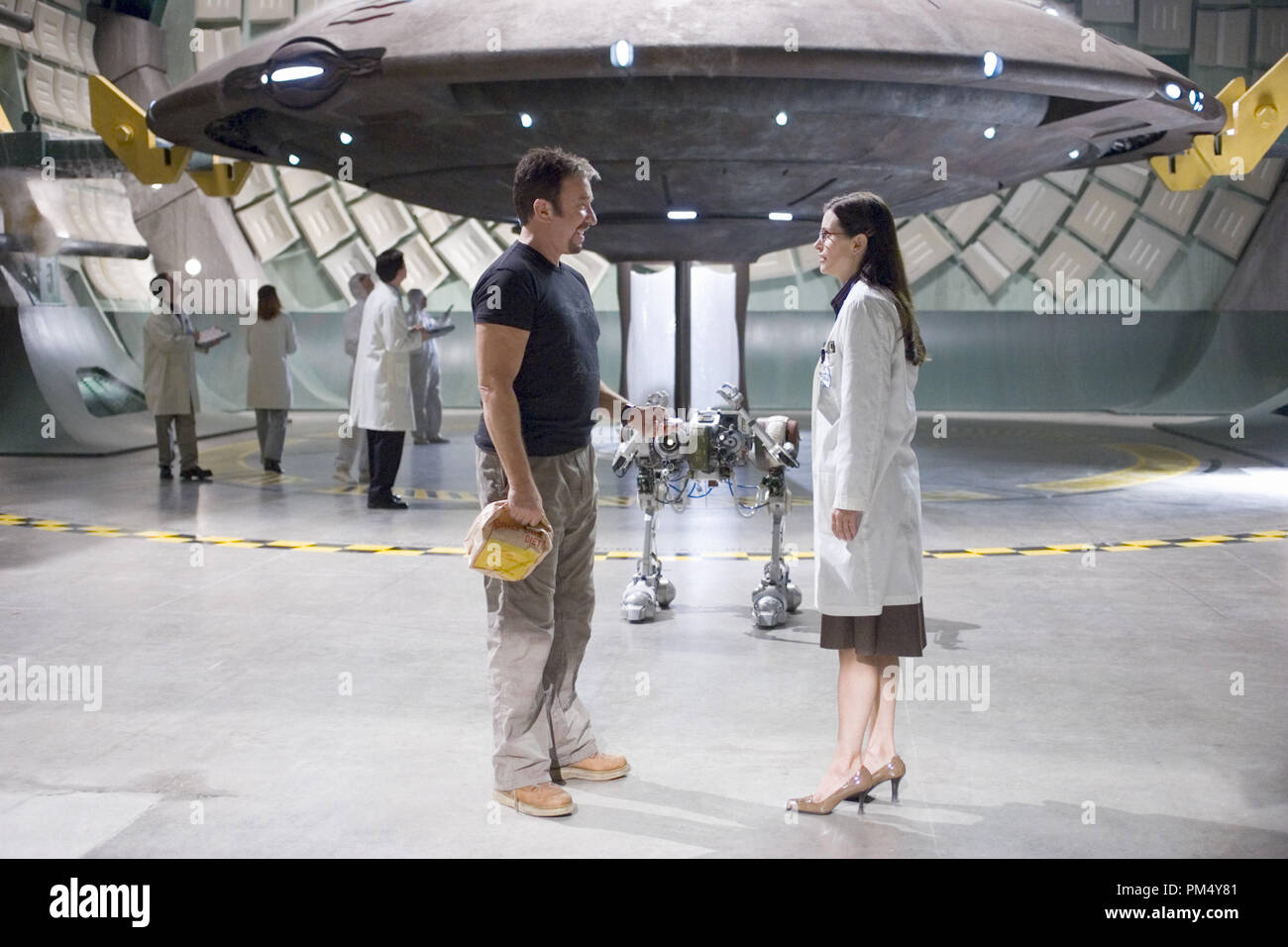 Studio Publicity Still from "Zoom" Tim Allen, Courteney Cox © 2006 Sony ...