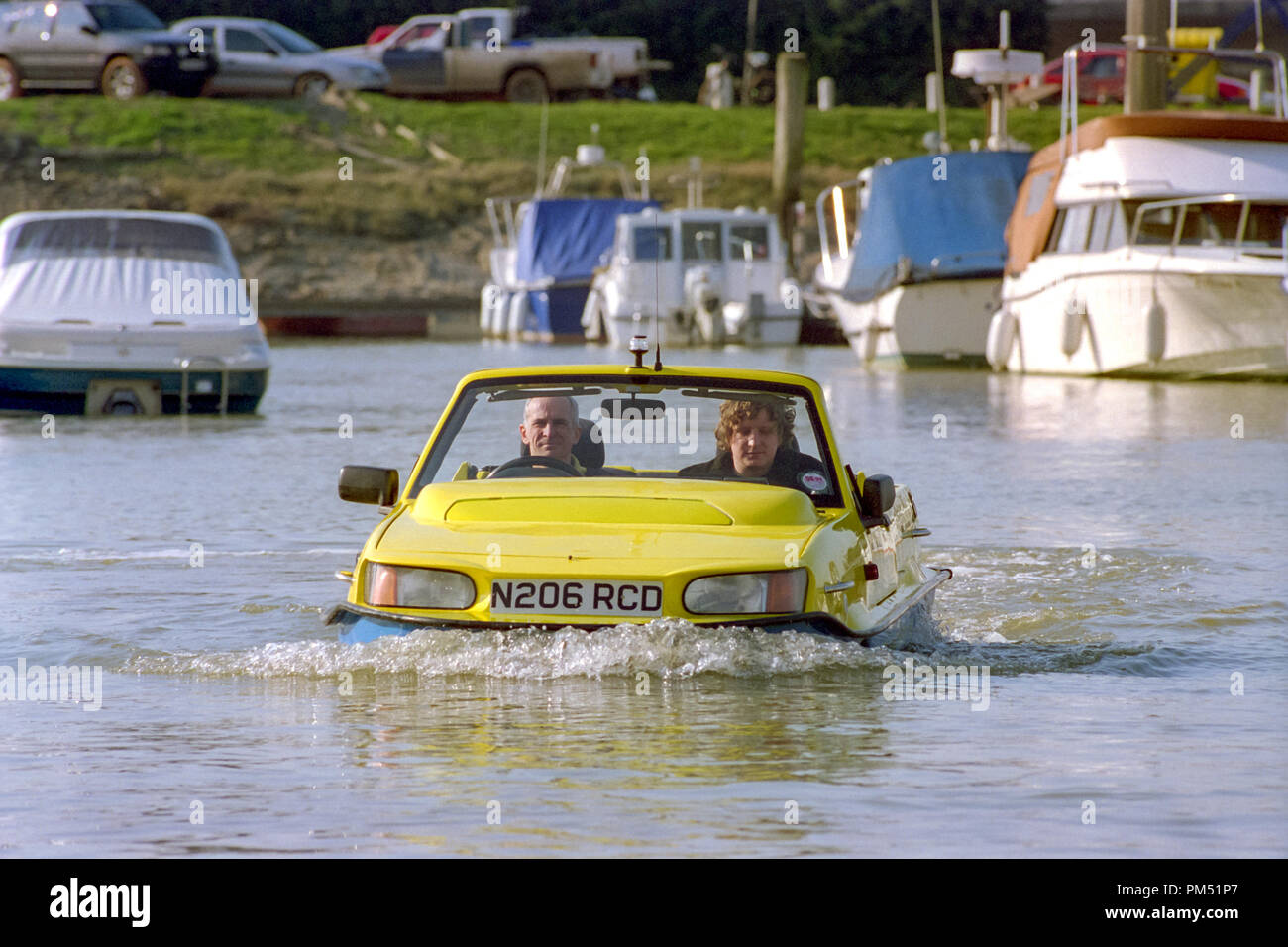 Tim Dutton in his Dutton Mariner aqua-car at Shoreham Stock Photo - Alamy