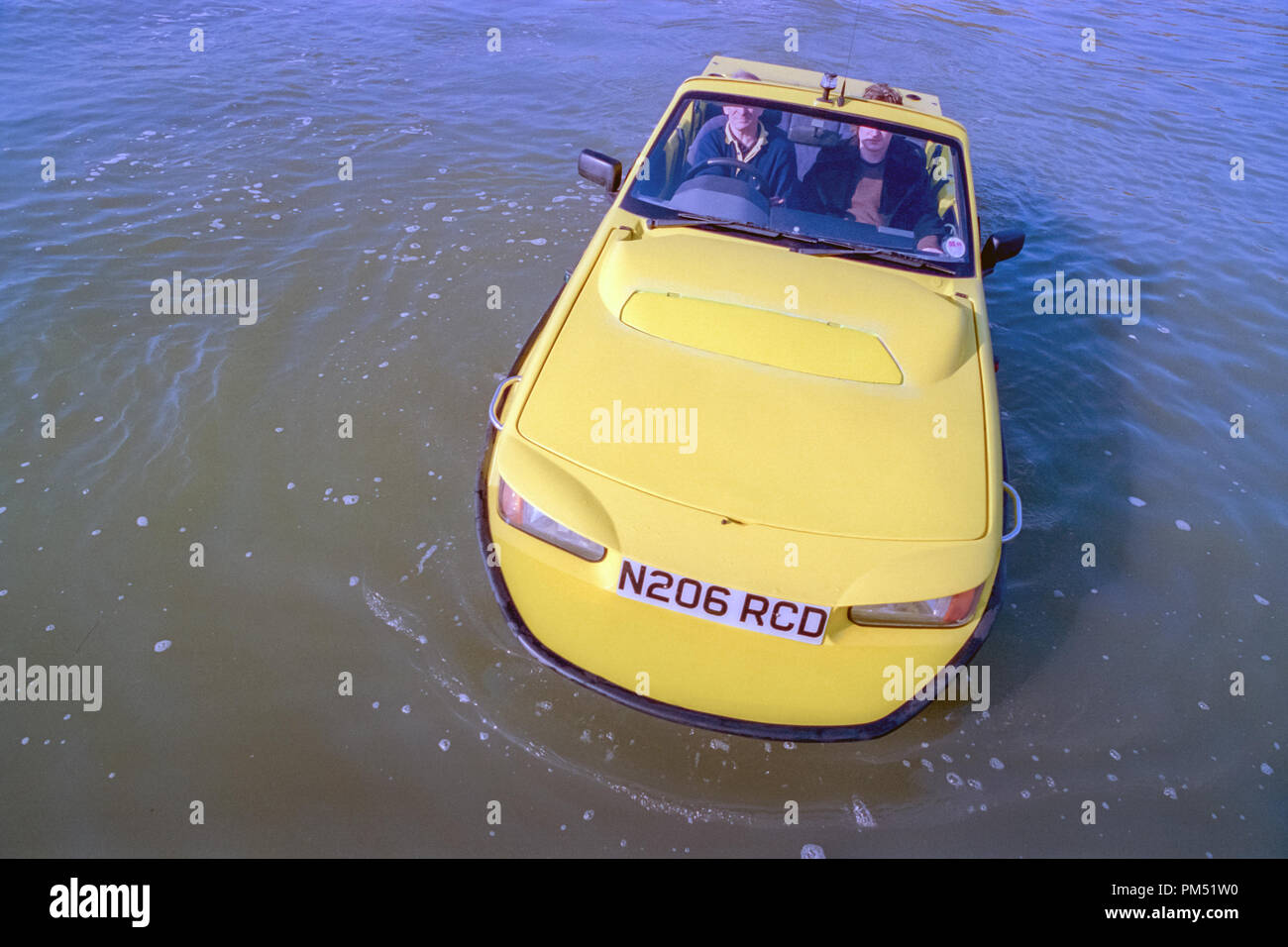 Tim Dutton in his Dutton Mariner aqua-car at Shoreham Stock Photo - Alamy