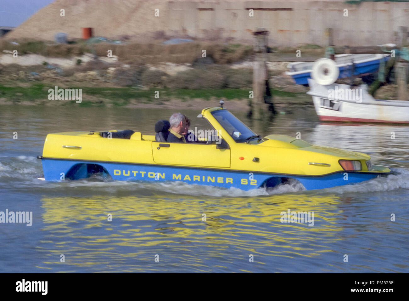Tim Dutton in his Dutton Mariner aqua-car at Shoreham Stock Photo - Alamy