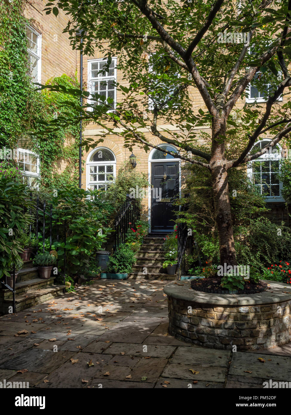 LONDON, UK - AUGUST 25, 2018: Pretty Georgian Houses by St Alfege Park ...