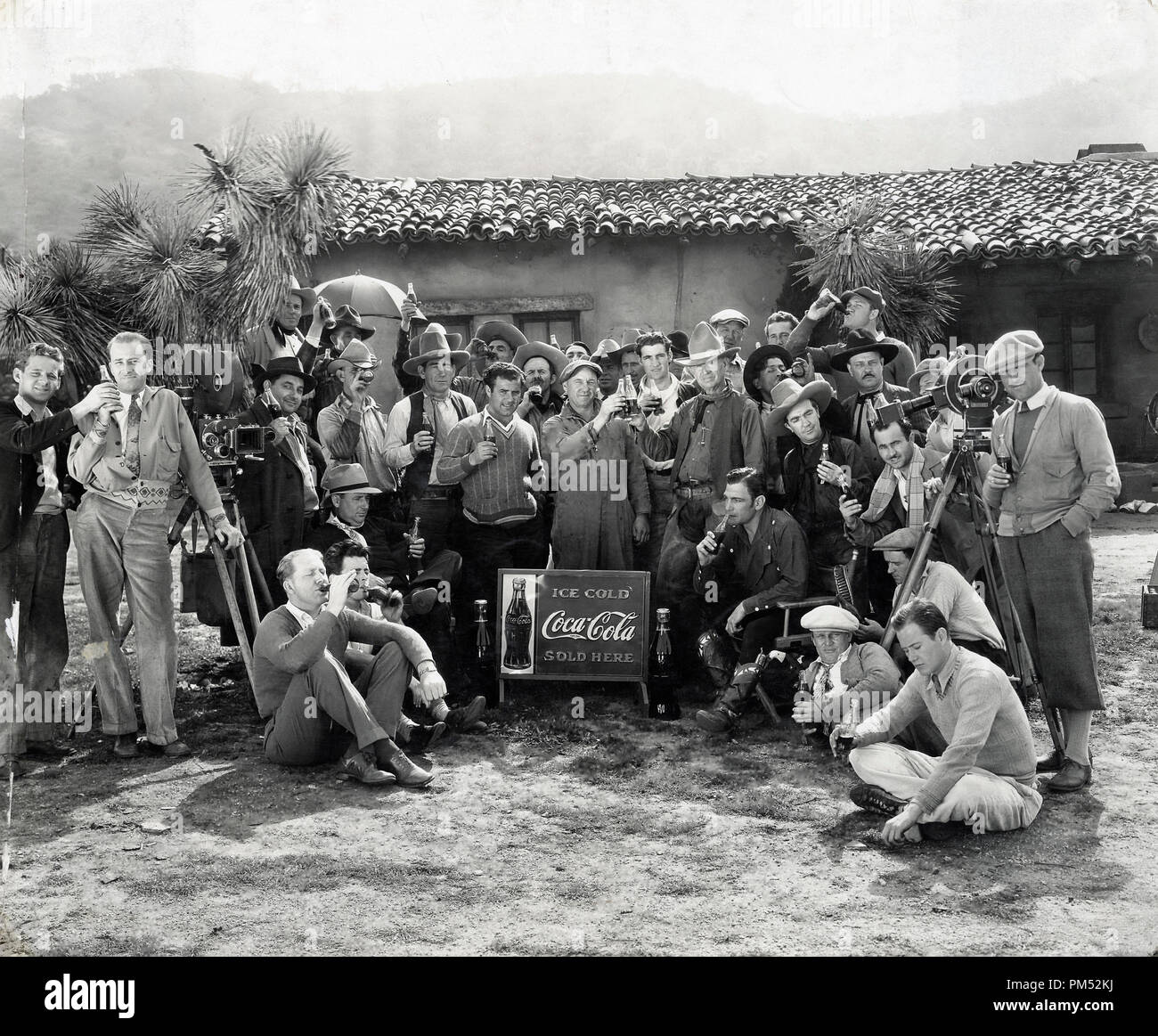 1920s Movie Camera Stock Photos & 1920s Movie Camera Stock Images - Alamy