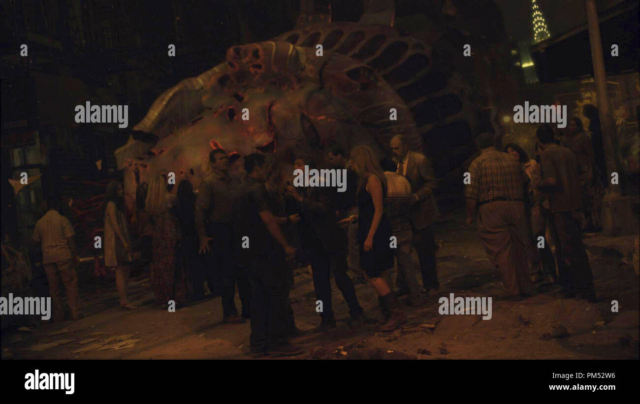 Cloverfield film still hi-res stock photography and images - Alamy