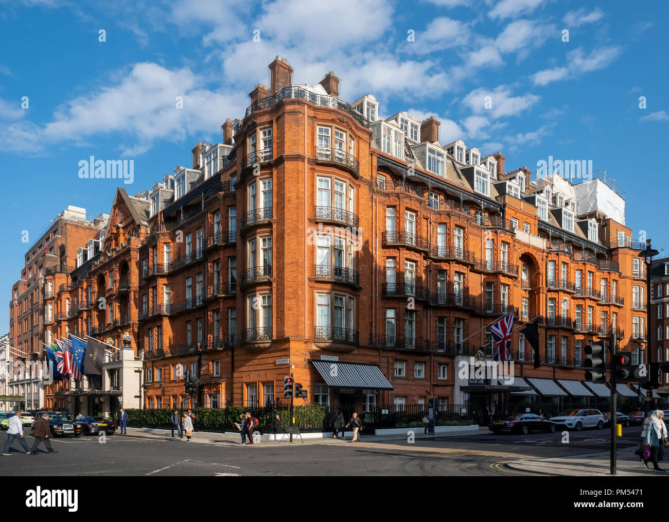 Claridges Hotel London Stock Photos & Claridges Hotel London Stock ...