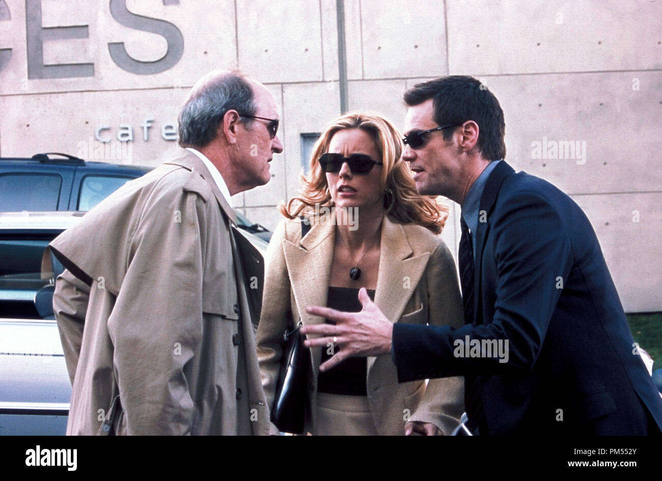 Fun with Dick and Jane Richard Jenkins, Tea Leoni, Jim Carrey © 2005 ...