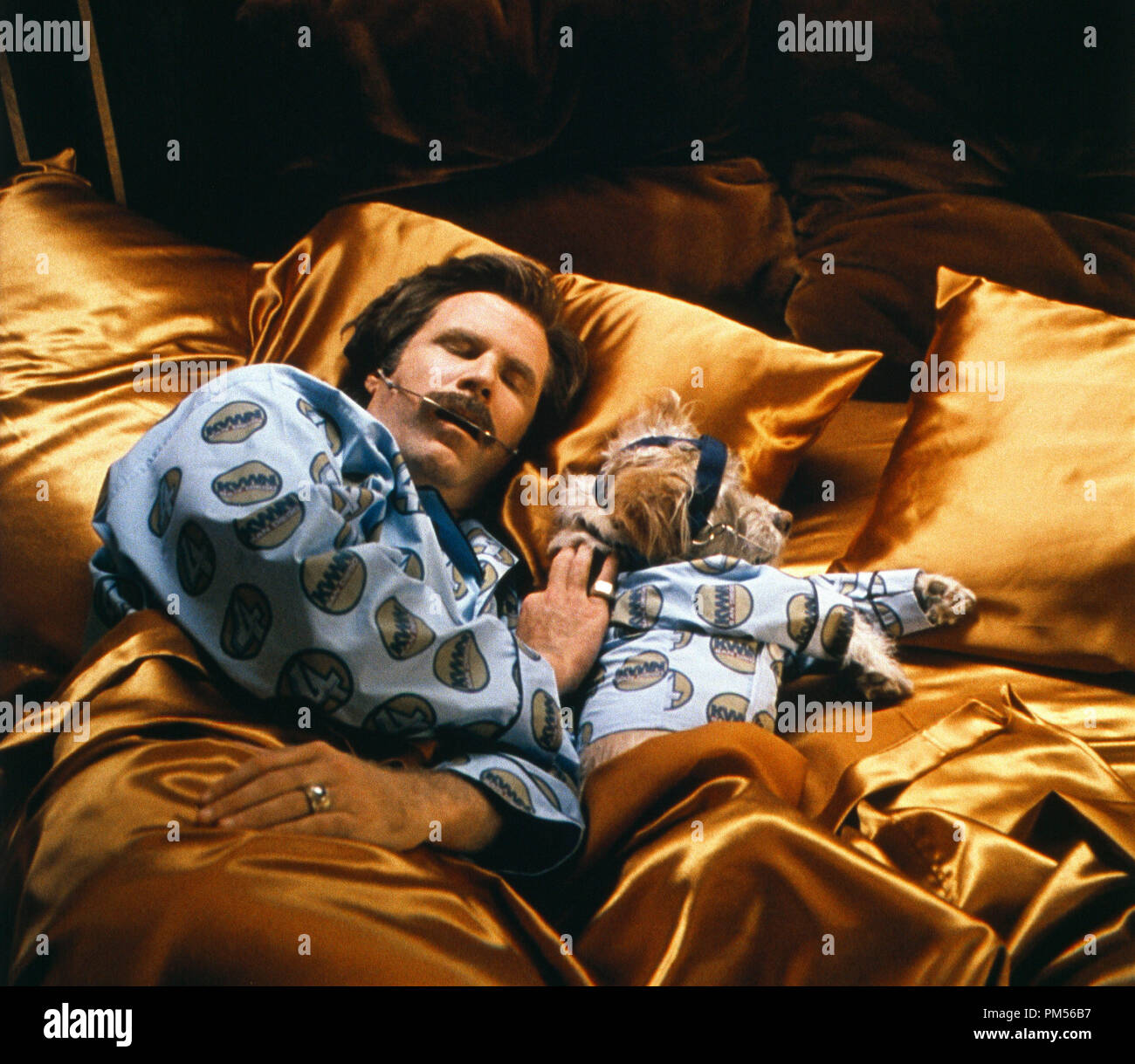 "Anchorman: The Legend of Ron Burgandy" Will Ferrell, Baxter © 2004 ...