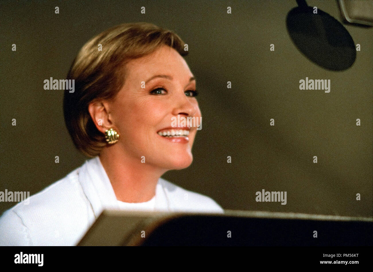 Shrek 2 julie andrews hi-res stock photography and images - Alamy