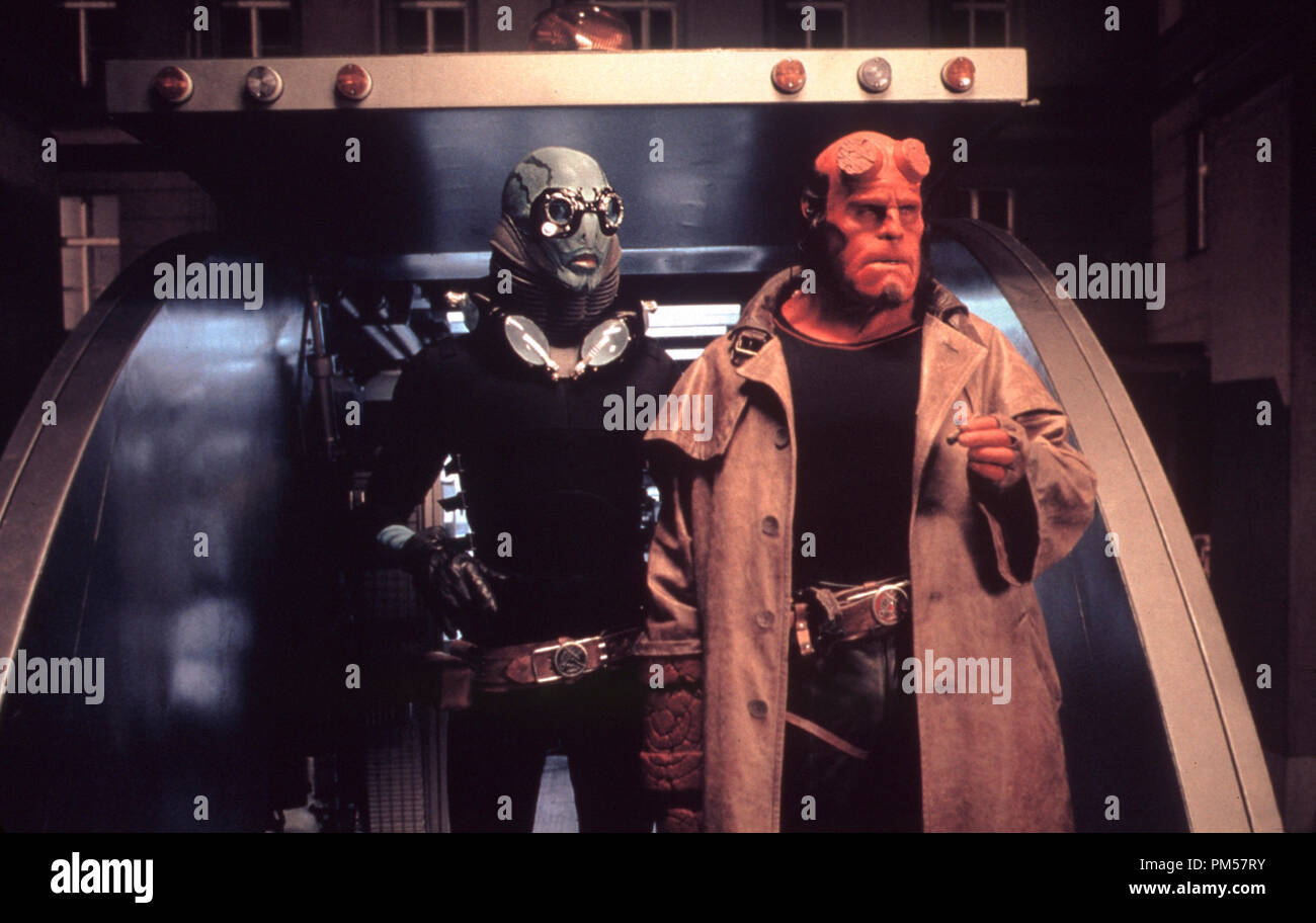 Hellboy 2004 doug jones hi-res stock photography and images - Alamy