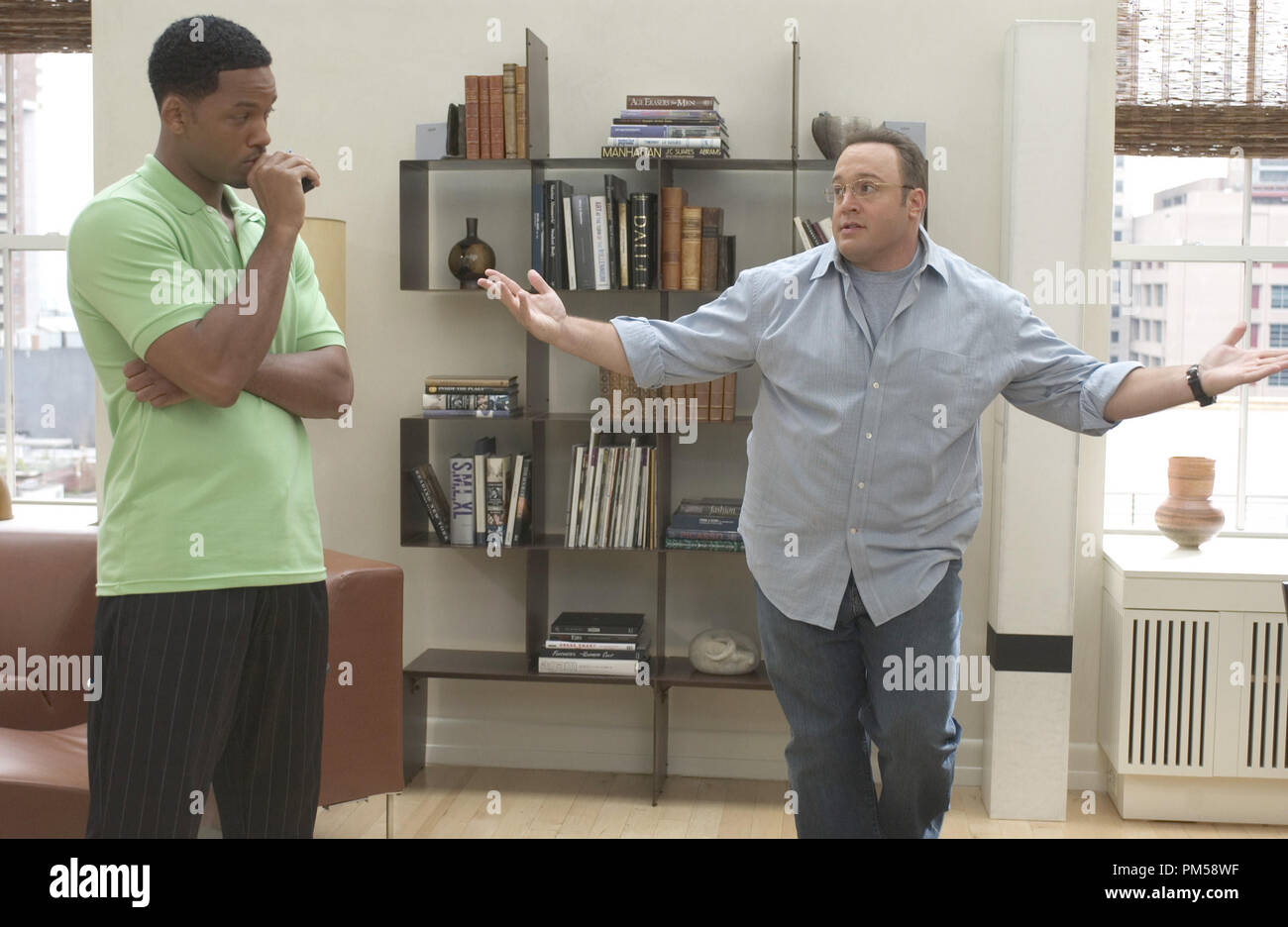 Will smith kevin james hitch hi-res stock photography and images - Alamy