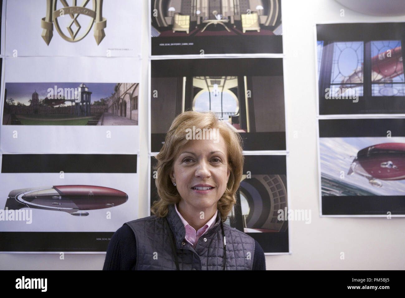 Film Still from "The Golden Compass" Producer Deborah Forte © 2007 New ...