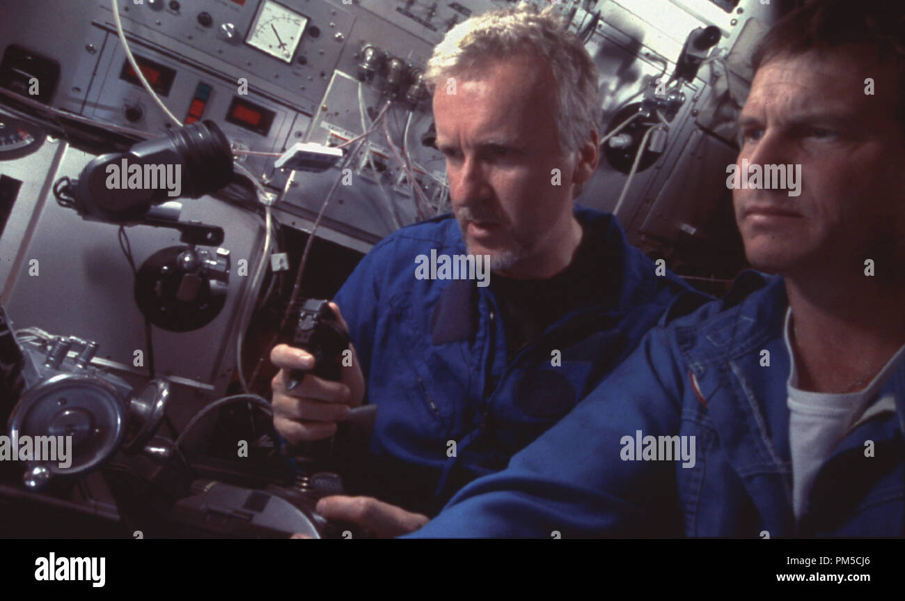 Film Still / Publicity Still from "Ghosts of the Abyss" James Cameron ...