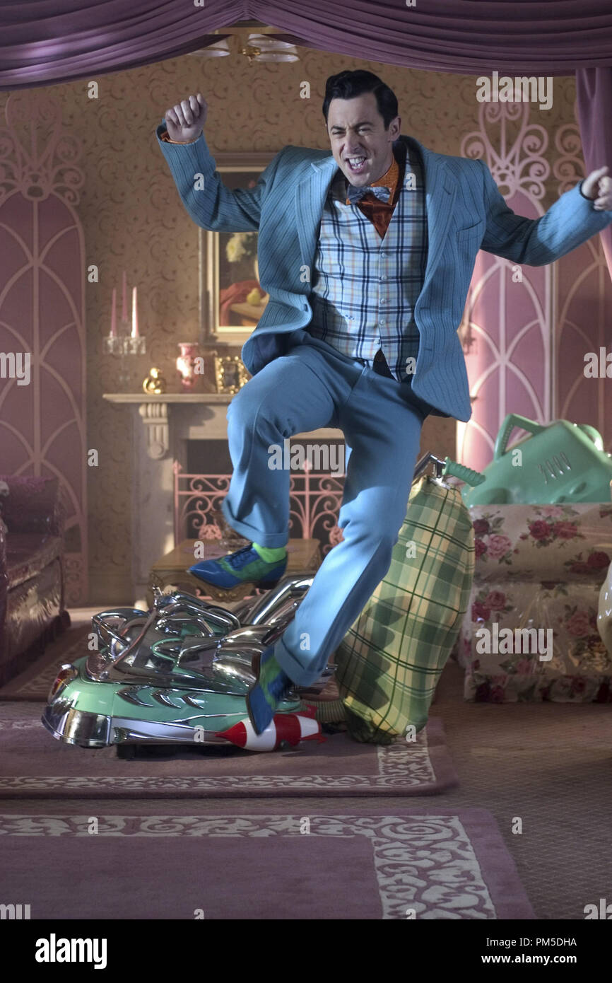 Film Still / Publicity Still from "Son of the Mask" Alan Cumming © 2005 ...