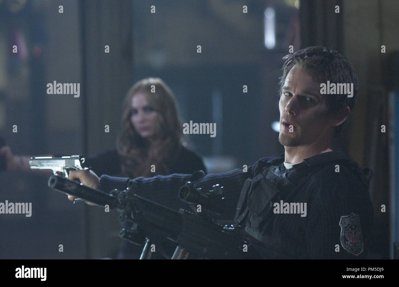 Ethan hawke drea de assault hi-res stock photography and images - Alamy