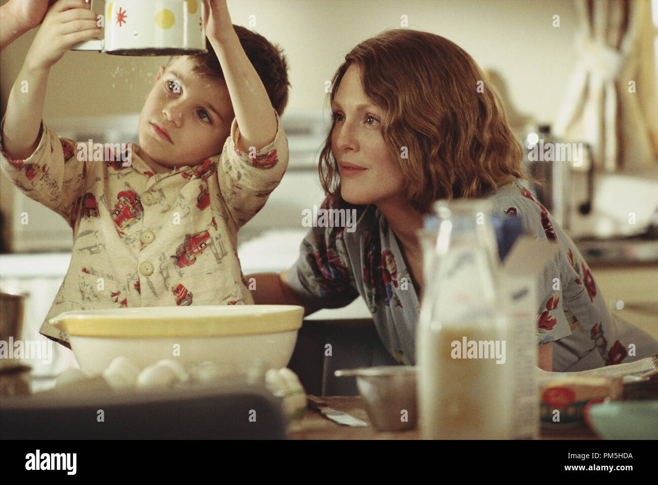 The hours film julianne moore hi-res stock photography and images - Alamy