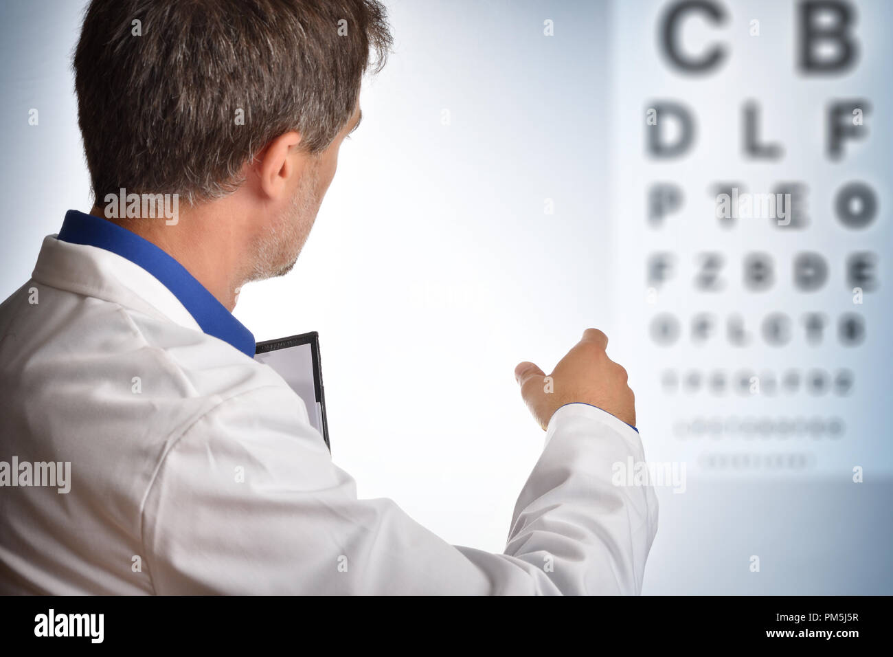 Eye test chart board hi-res stock photography and images - Alamy