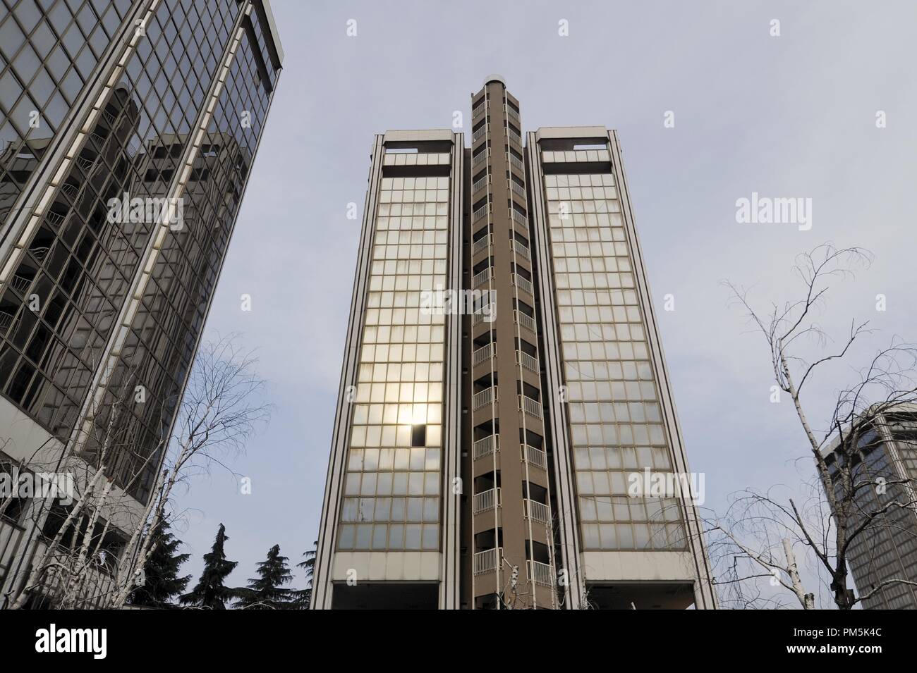 80s building hi-res stock photography and images - Alamy