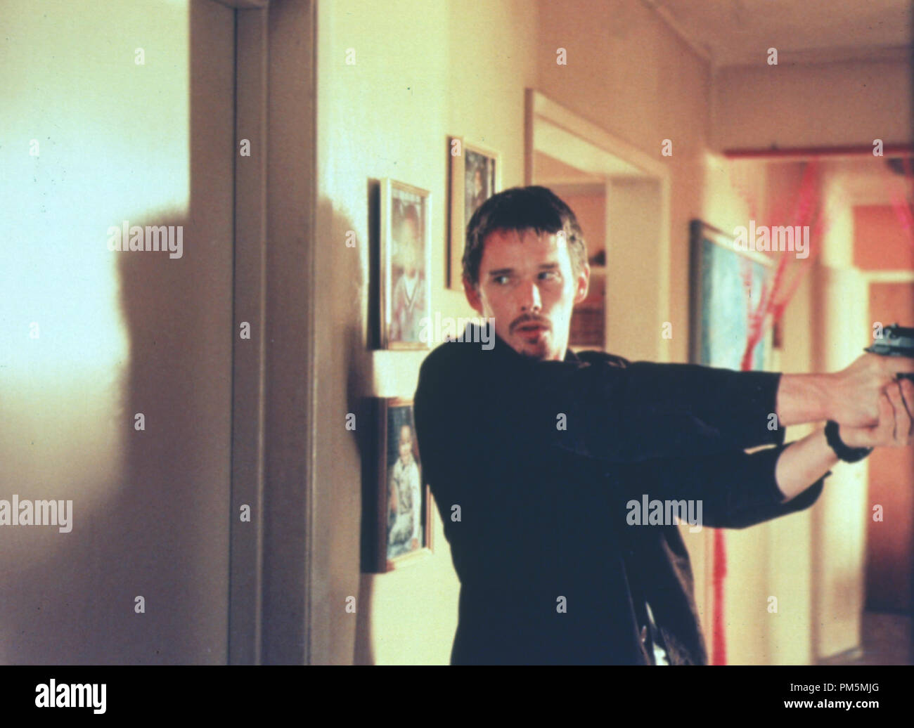 Ethan hawke training day hi-res stock photography and images - Alamy