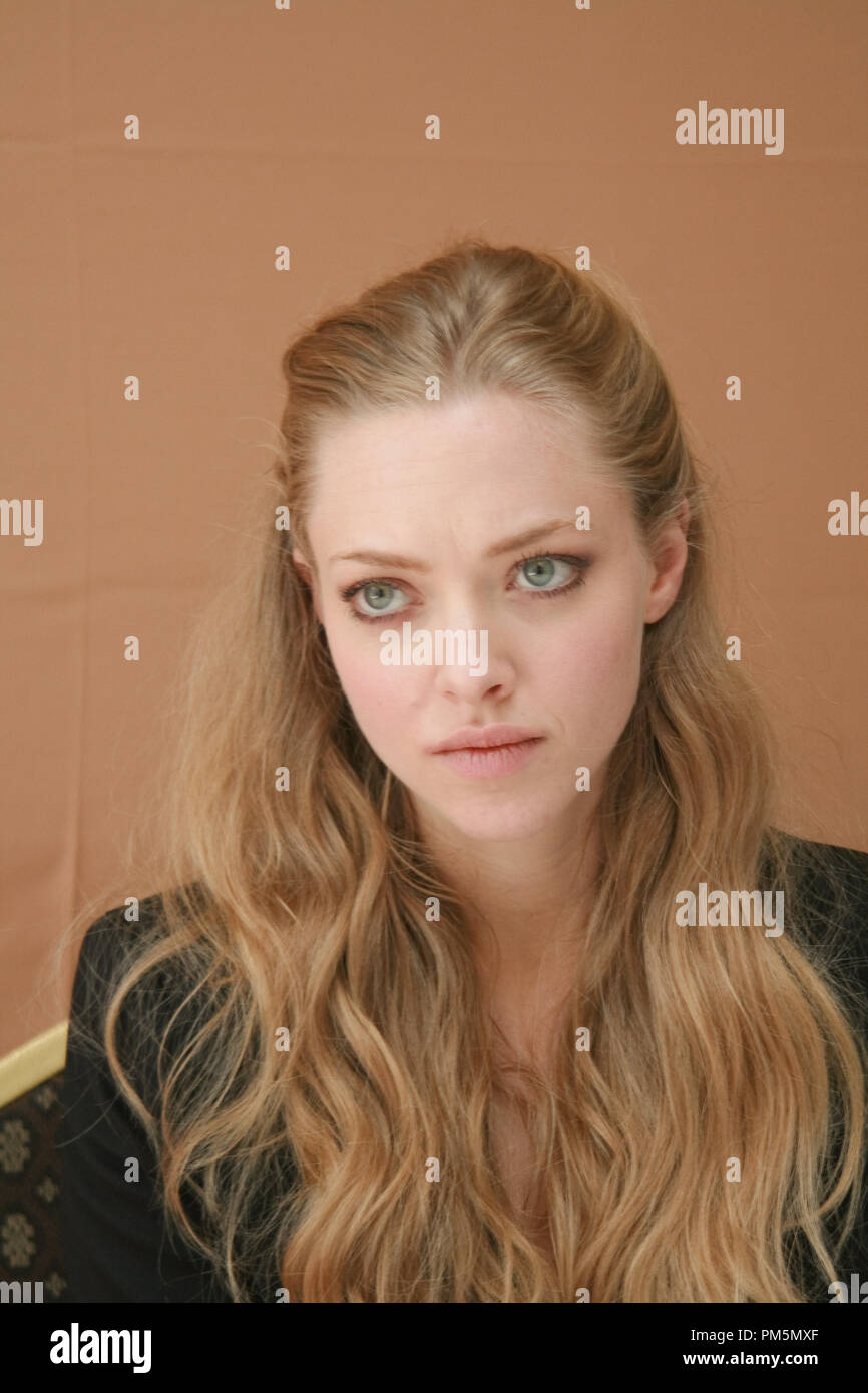Amanda Seyfried Red