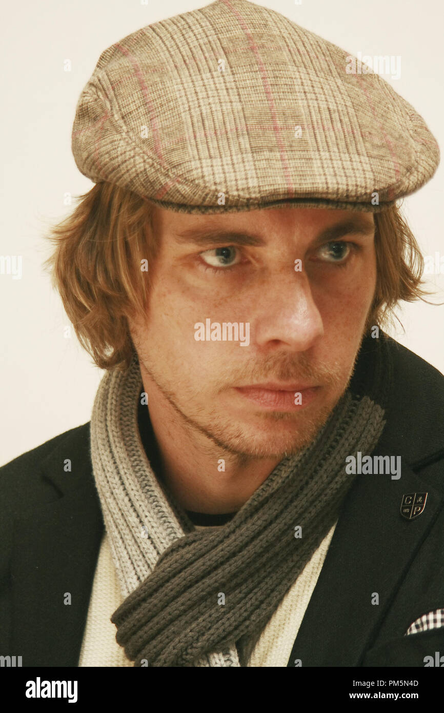 Dax Shepard "Parenthood" Portrait Session, March 3, 2011. Reproduction ...