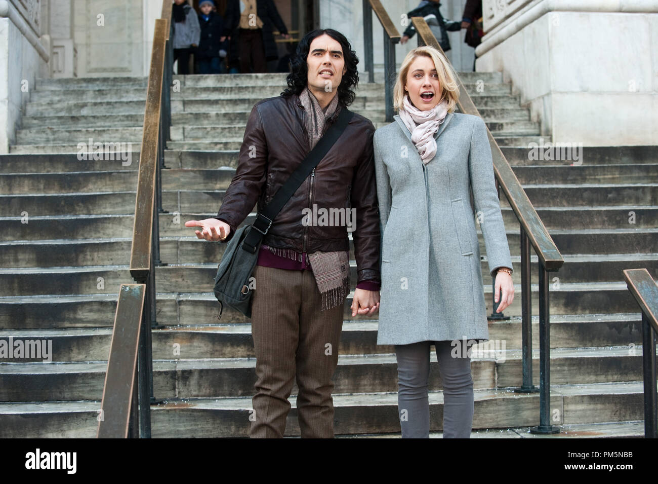 (L-r) RUSSELL BRAND as Arthur and GRETA GERWIG as Naomi in Warner Bros ...