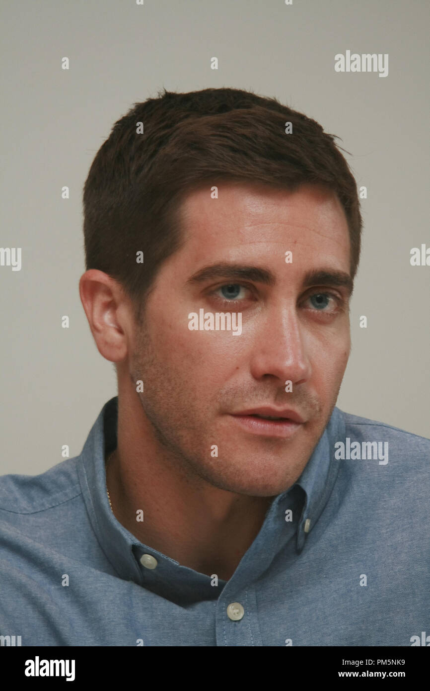 Jake Gyllenhaal "Source Code" Portrait Session, March 18, 2011 ...