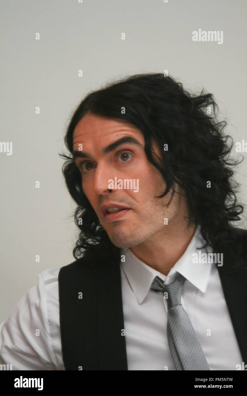 Russell Brand "Arthur" Portrait Session, March 25, 2011. Reproduction ...