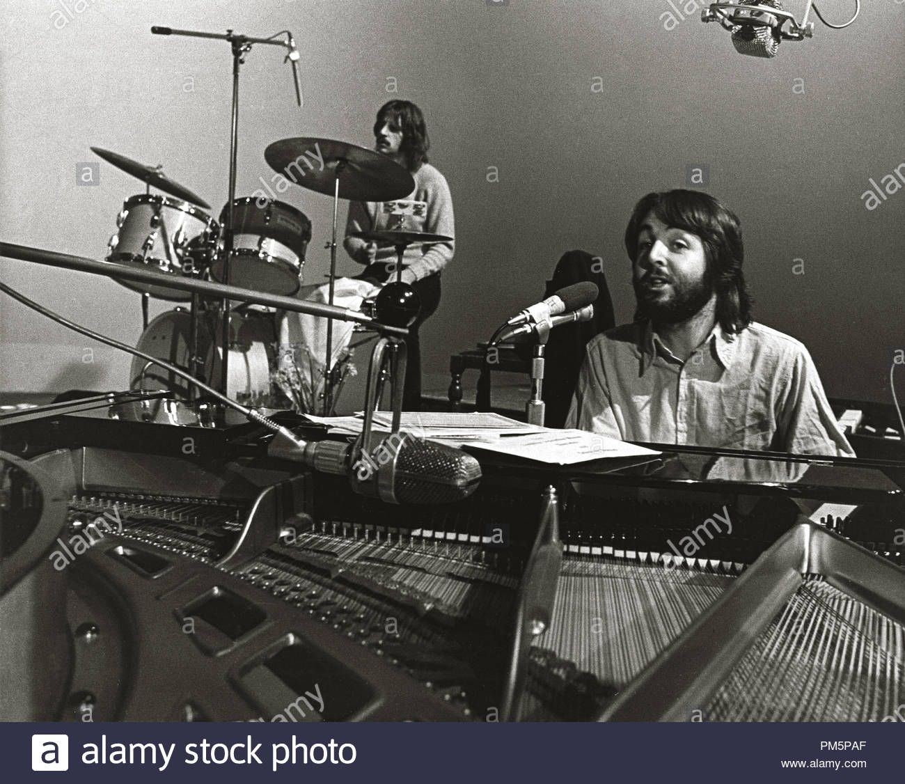 Ringo Starr 1970 Stock Photos & Ringo Starr 1970 Stock Images - Alamy