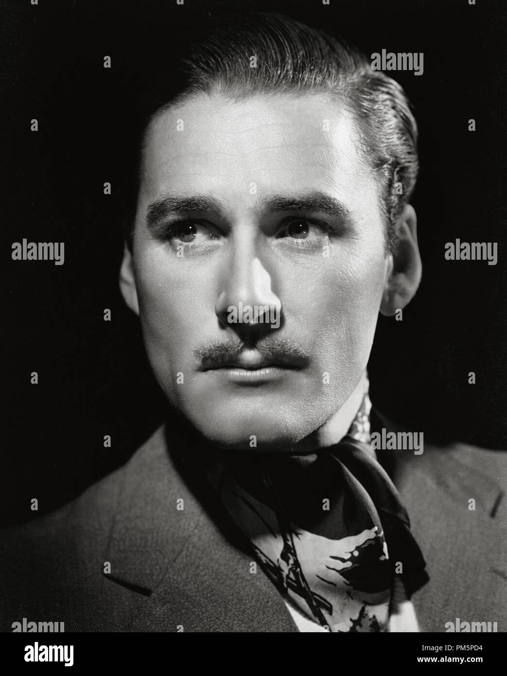 Errol flynn errol flynn errol flynn hi-res stock photography and images ...