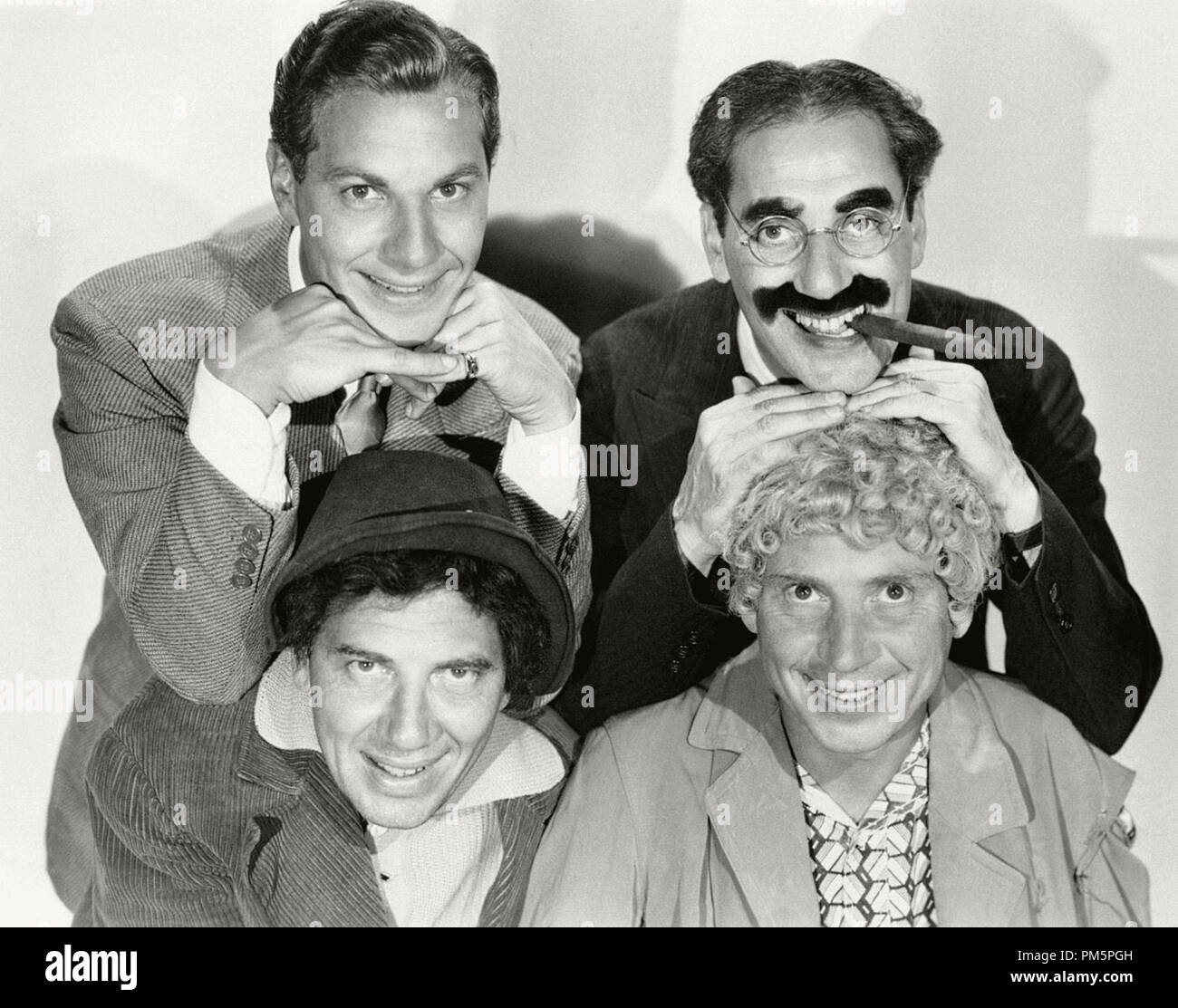 Duck soup 1933 hi-res stock photography and images - Alamy