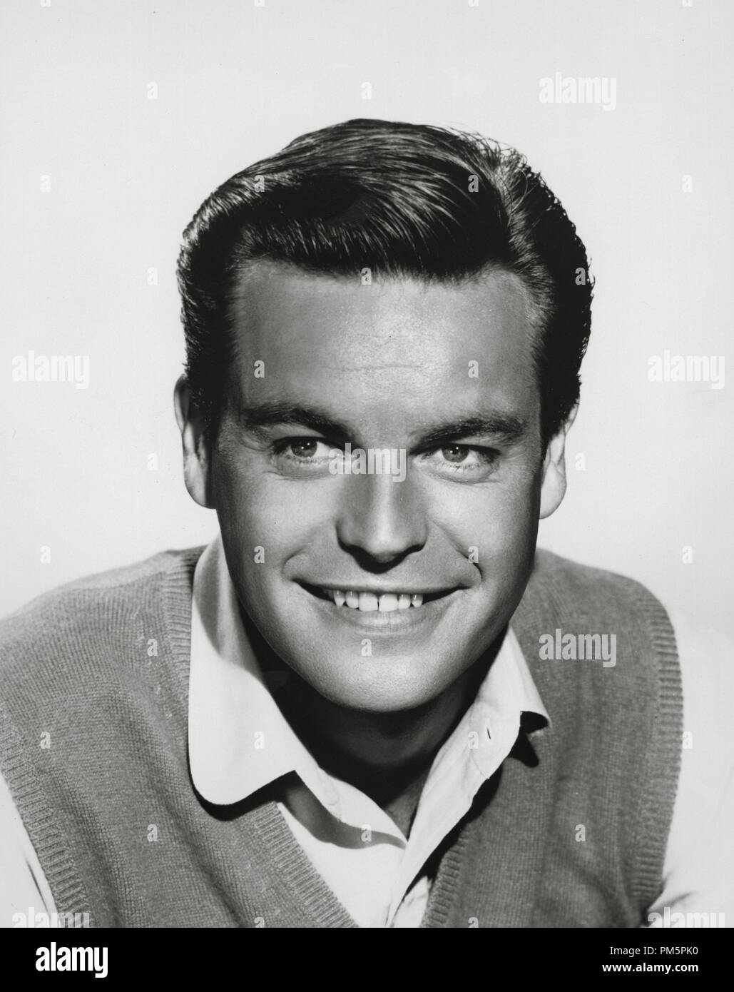 Robert wagner portrait hi-res stock photography and images - Alamy