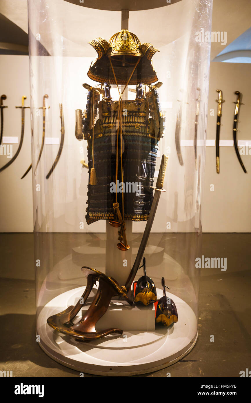 Samurai house interior hi-res stock photography and images - Alamy