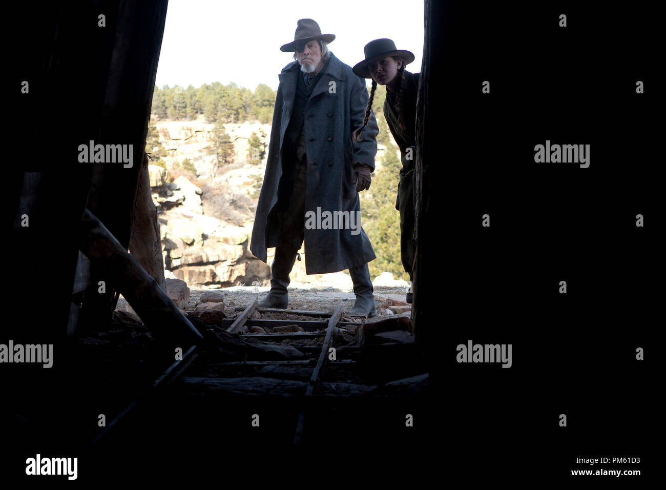 Left To Right Jeff Bridges Plays Rooster Cogburn And Hailee Steinfeld