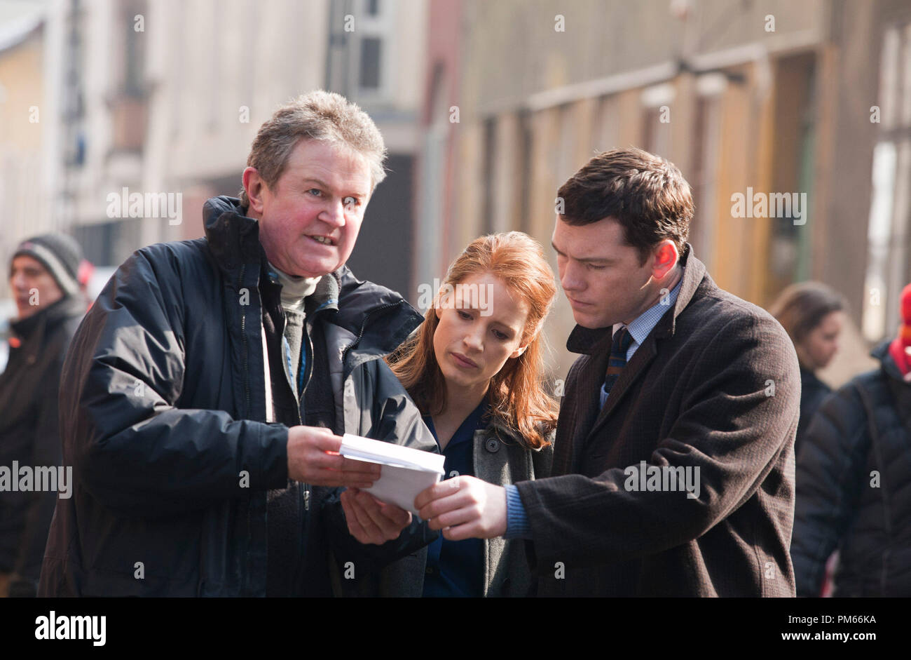 Left right sam worthington hi-res stock photography and images - Alamy