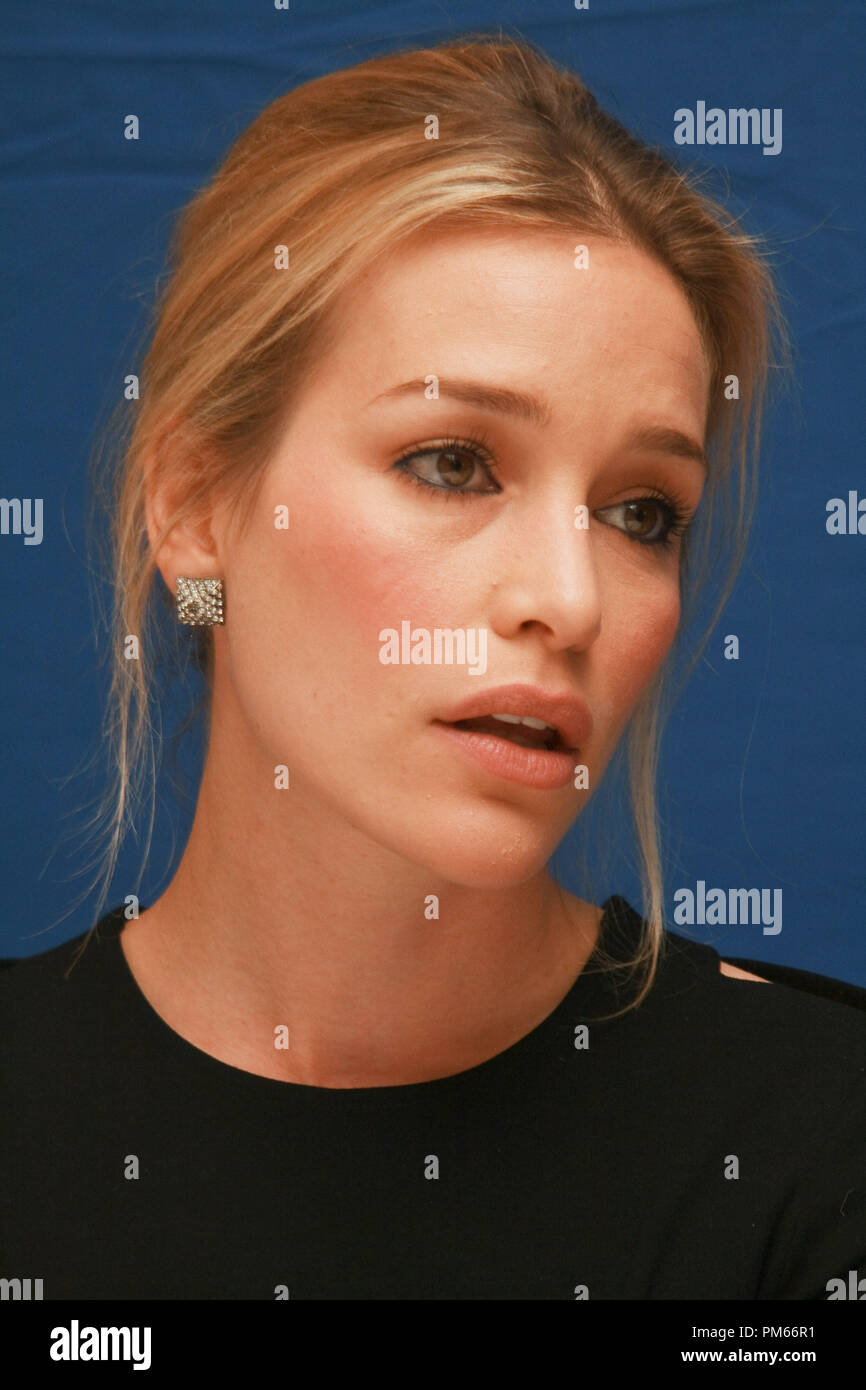 Piper Perabo "Covert Affairs" Portrait Session, July 28, 2011 ...