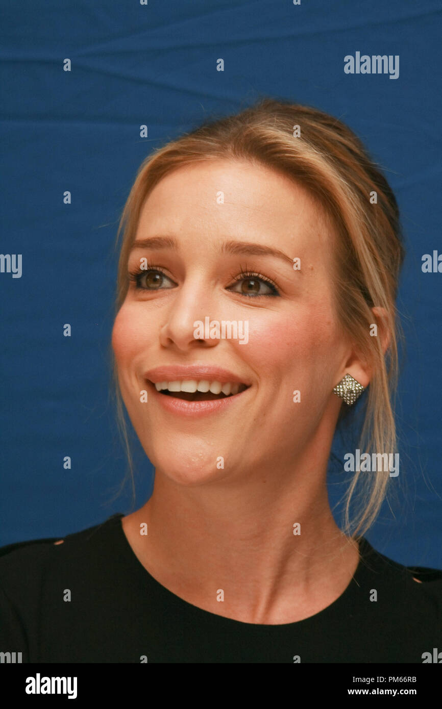 Piper Perabo "Covert Affairs" Portrait Session, July 28, 2011 ...