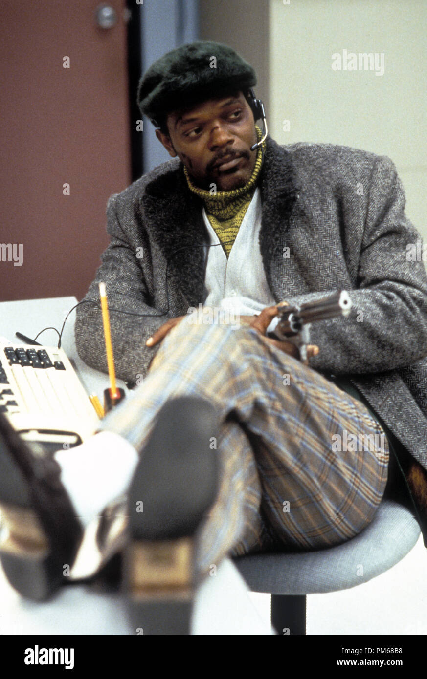 Film Still from "The Long Kiss Goodnight" Samuel L. Jackson © 1996 New ...