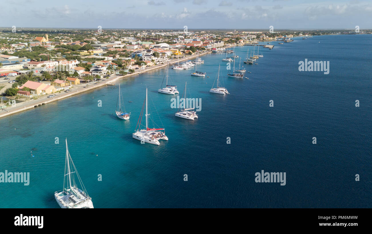 Flyover boat hi-res stock photography and images - Alamy