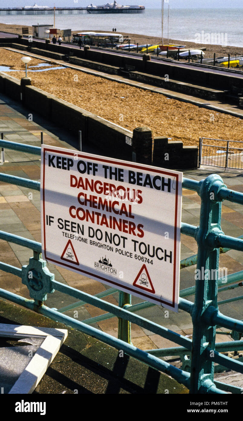 Chemical spill warning sign hi-res stock photography and images - Alamy