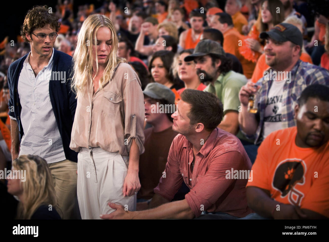 James Marsden as "David Sumner", Kate Bosworth as "Amy Sumner" and Alexander Skarsgard as ...