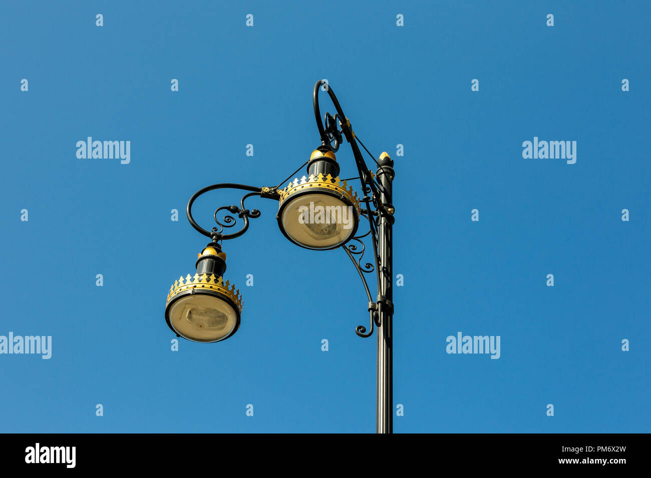 A street lamp in Bahrain Stock Photo - Alamy