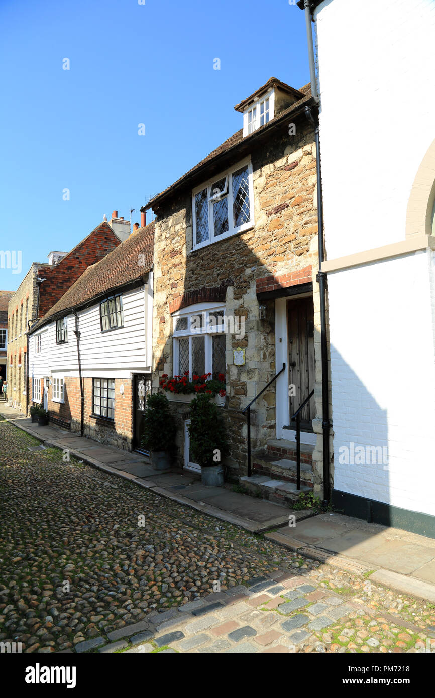 Church Square, Rye, East Sussex, England UK Stock Photo - Alamy
