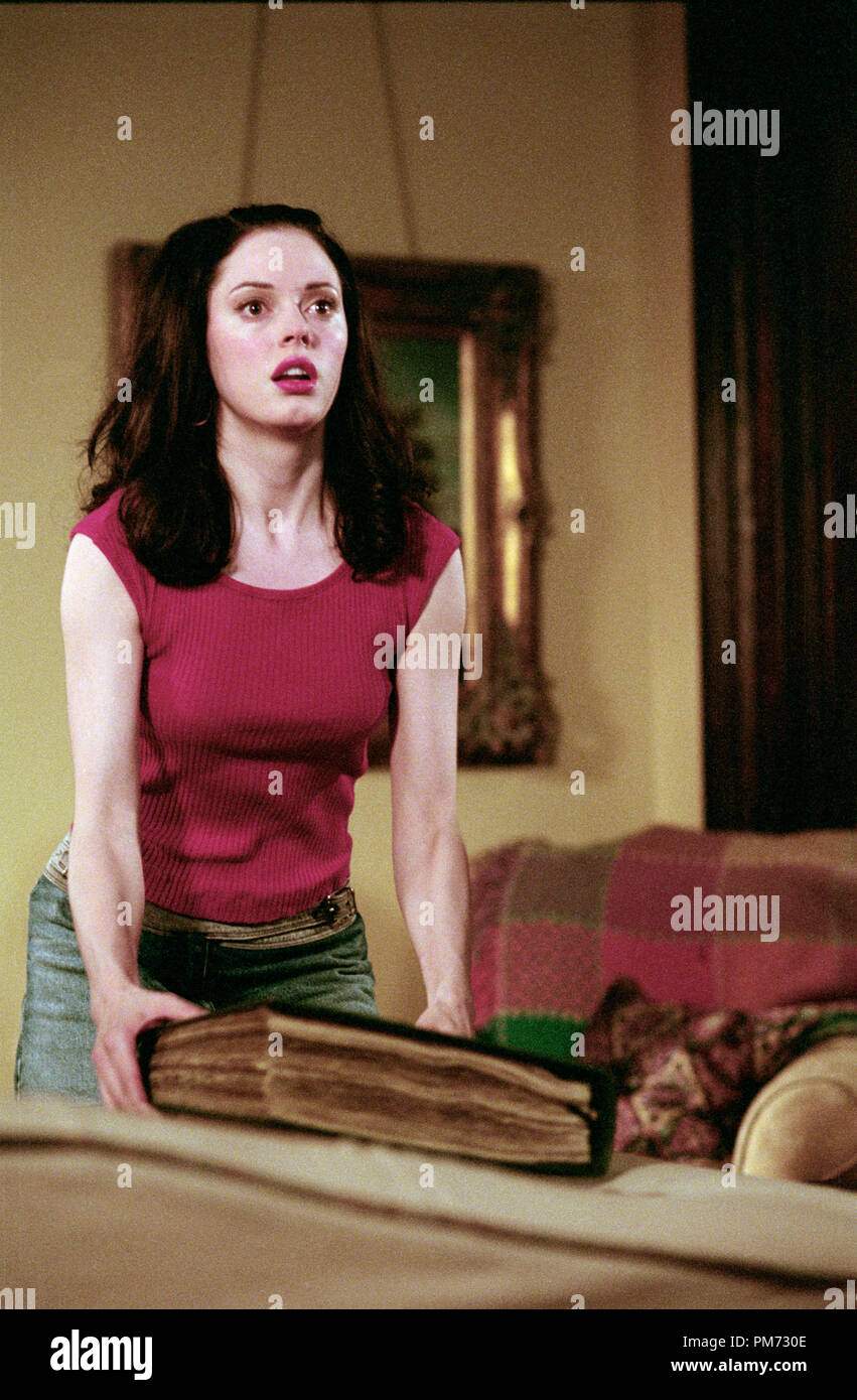 Rose mcgowan 2001 hi-res stock photography and images - Alamy