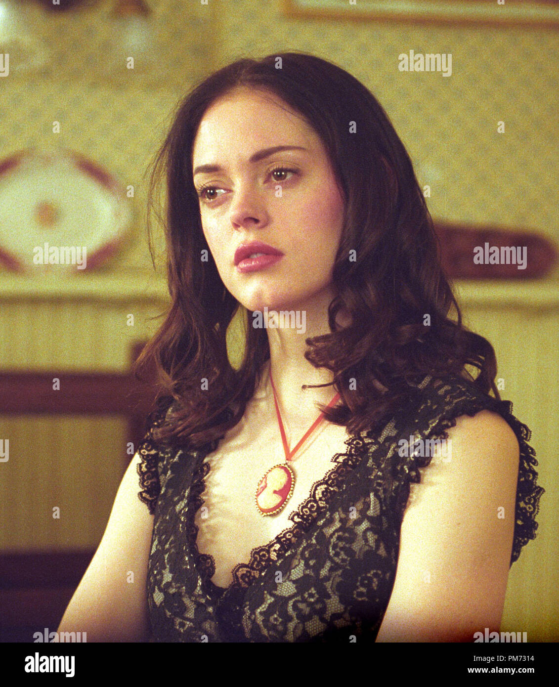 Charmed dangerous rose mcgowan 2001 photo credit hi-res stock ...