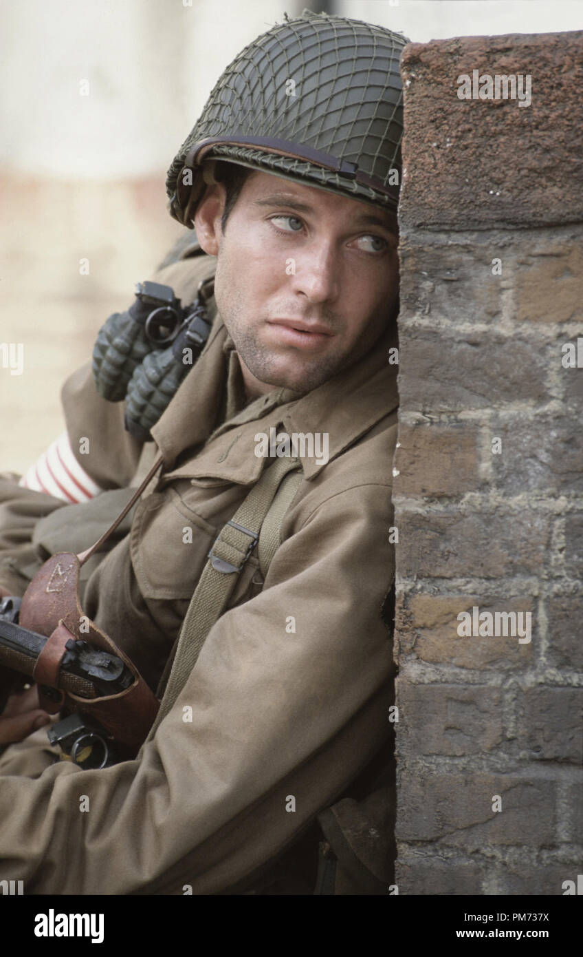 Film Still / Publicity Still from "Band of Brothers" Eion Bailey 2001 ...