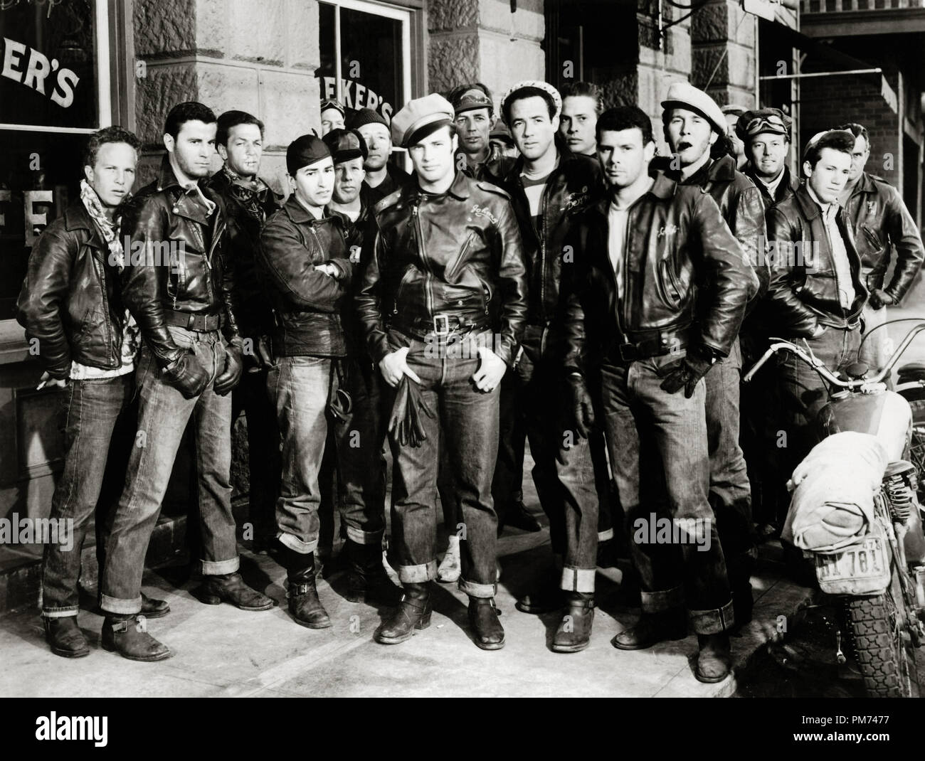 Marlon brando film ‘the wild one’ hi-res stock photography and images ...