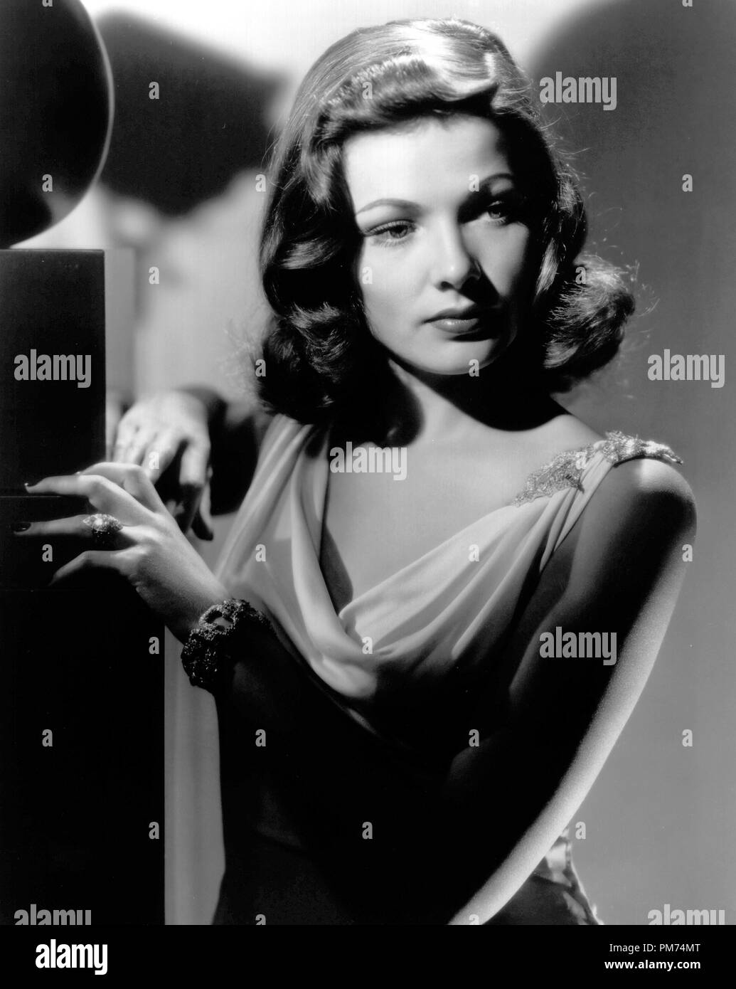 Gene tierney hi-res stock photography and images - Alamy